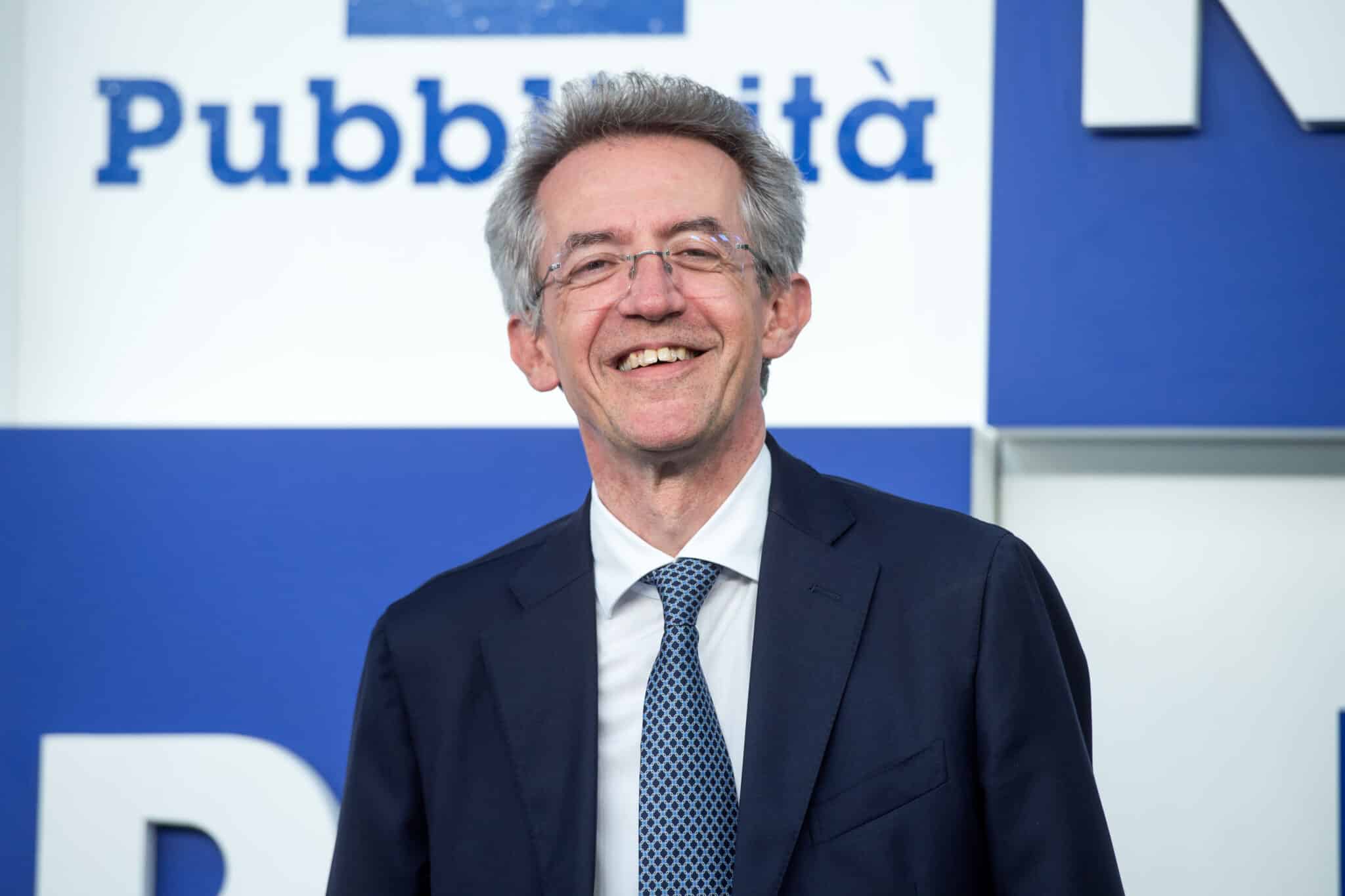 NAPLES - Napoli Arena (15,000) | SkyscraperCity Forum