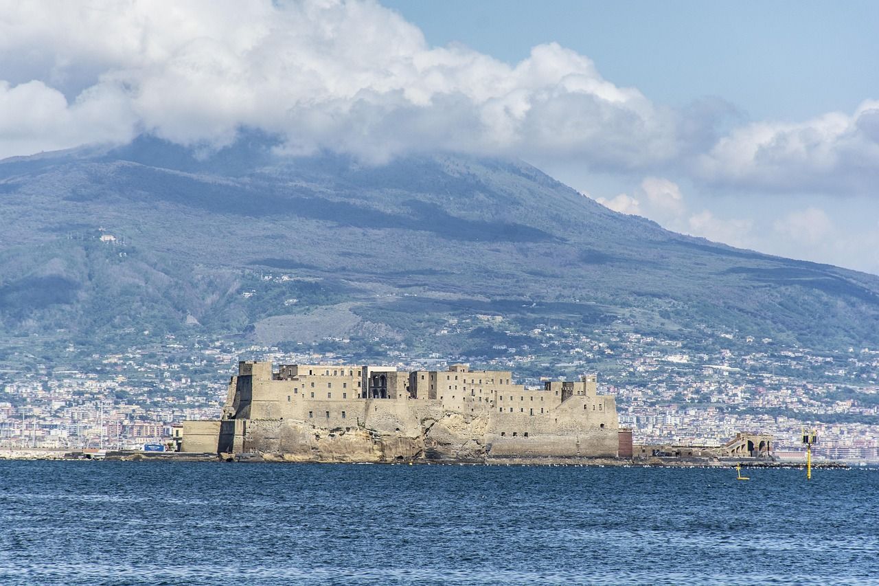 Halloween 2025 a Napoli: eventi e feste da non perdere - Radio Kiss ...